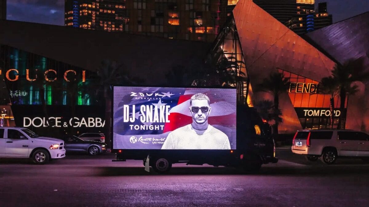 Las Vegas Strip Advertising - Kre8 Media Las Vegas Outdoor Advertising